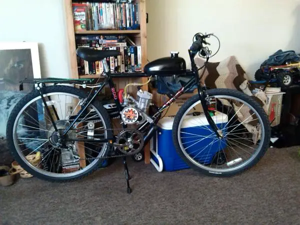 My Dad's first bike build using the 2-stroke Skyhawk Angle fire engine ...